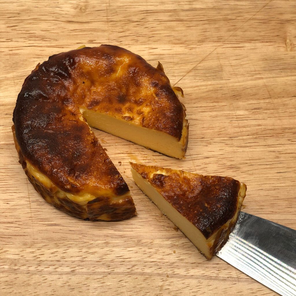 Basque Cheesecake (165 g) - Munich Finest Bakery